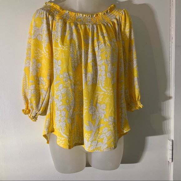 MELLODAY | Tops | Yellow Floral Peasant Top Small Melloday | Poshmark